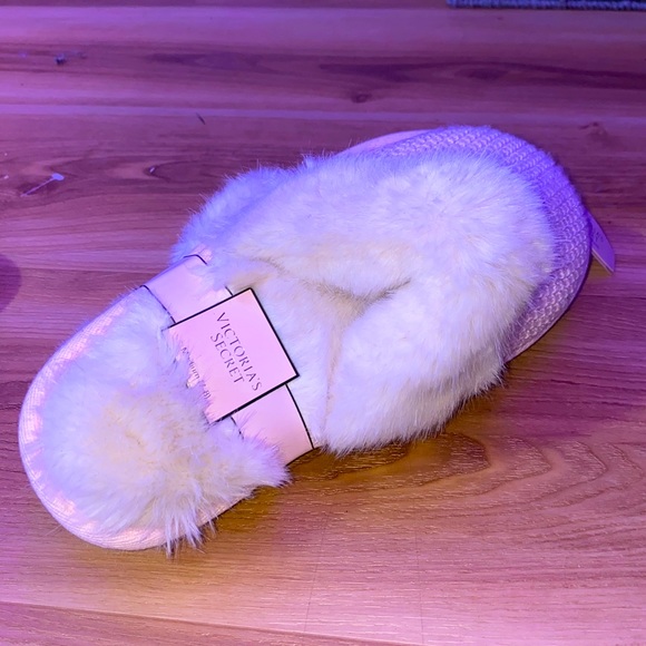 Victoria's Secret | Shoes | Victorias Secret Slippers | Poshmark